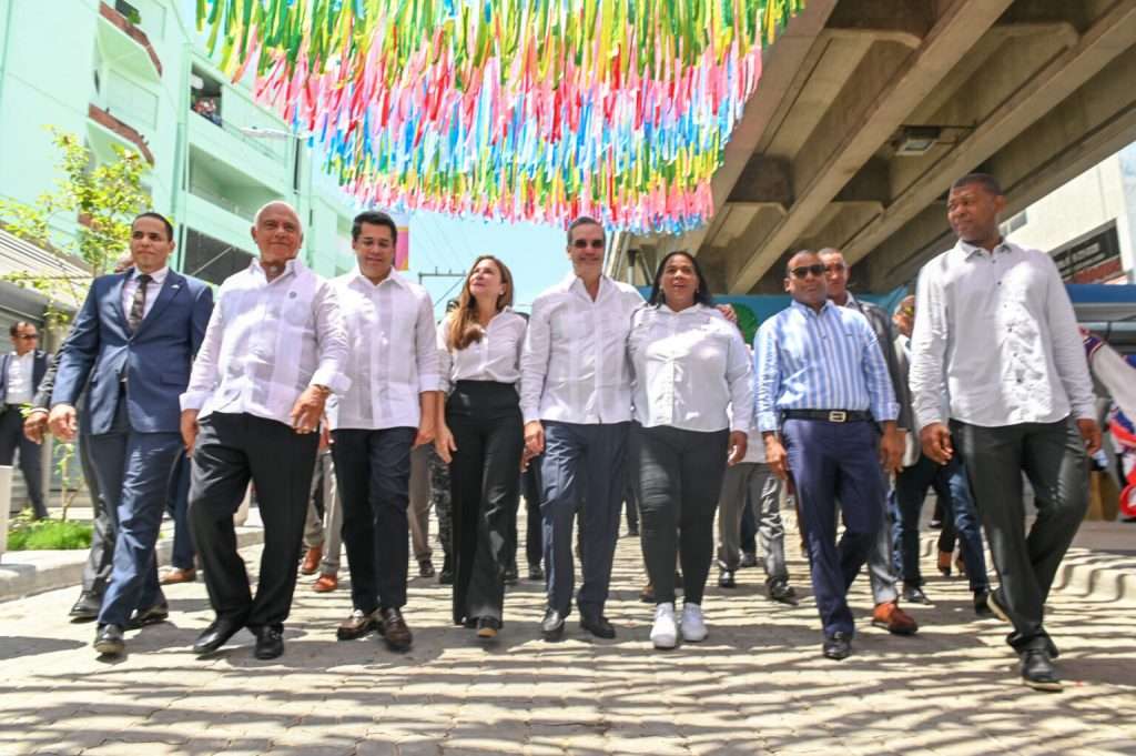 The renovated Duarte and Paris intersection is now a reality with an ...